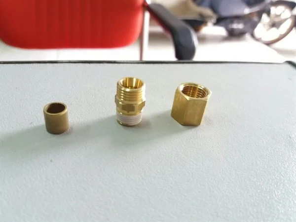 Đầu nối khí SMC H06 - 01S